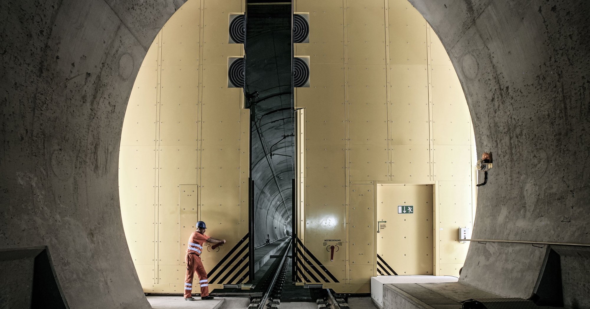 Custom made solutions | Gate Systems | Gilgen Door Systems